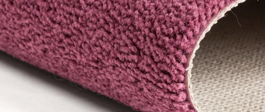 Fialové zátěžové koberce – styl a klid do moderního interiéru | Supellex